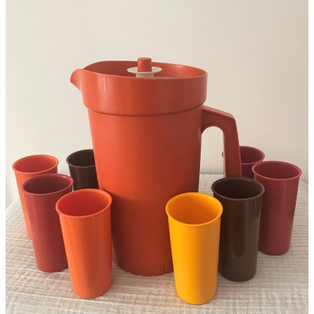 Grand pichet orange et 8 gobelets multicolores TUPPERWARE vintage