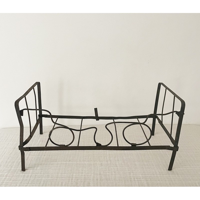 Ancien lit de poupée ancien en fer forgé, circa début 20e siècle